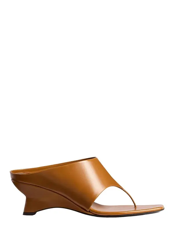 Khaite Marlow Mule In Glazed Leather - Cuoio
