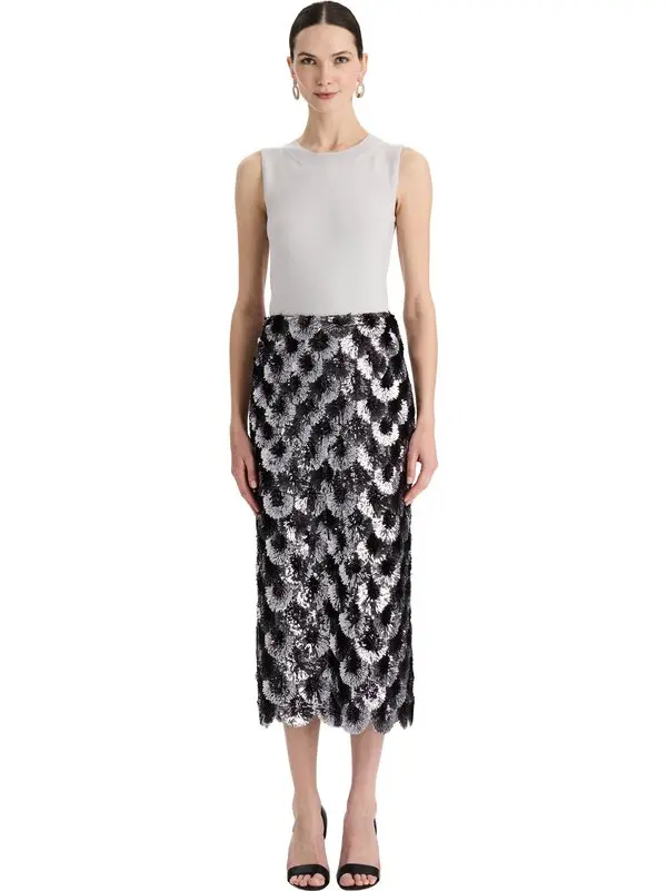 Oscar De La Renta Sequin Embroidered Scalloped Pencil Skirt - One-color