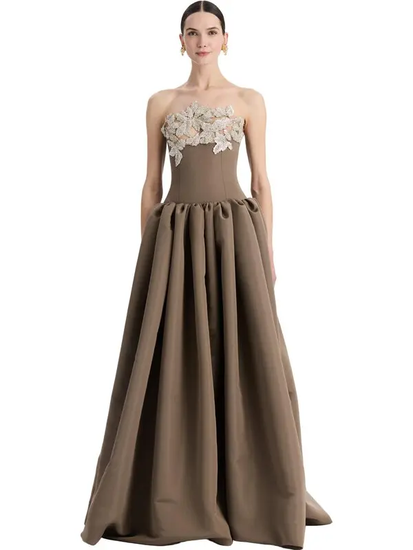 Oscar De La Renta Beaded Sequin Leaf Embroidered Gown - One-color