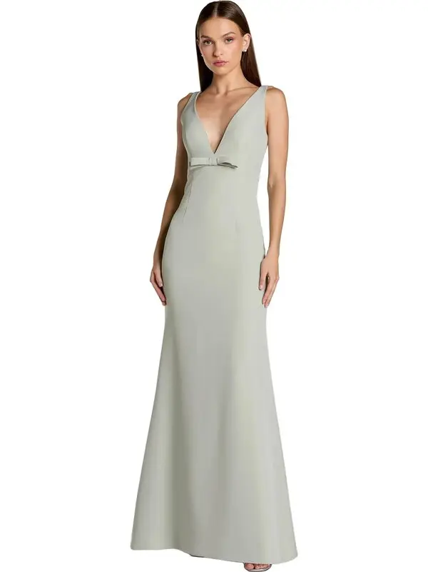 Mac Duggal Crepe V-neck Mermaid Gown With Bow - Green