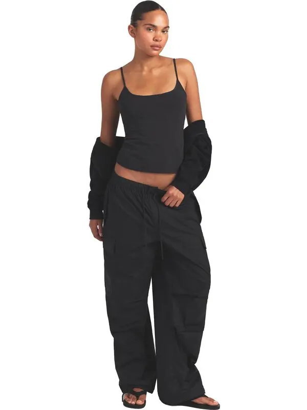 SKIMS Woven Cotton Oversized Low Rise Cargo Pant - Onyx