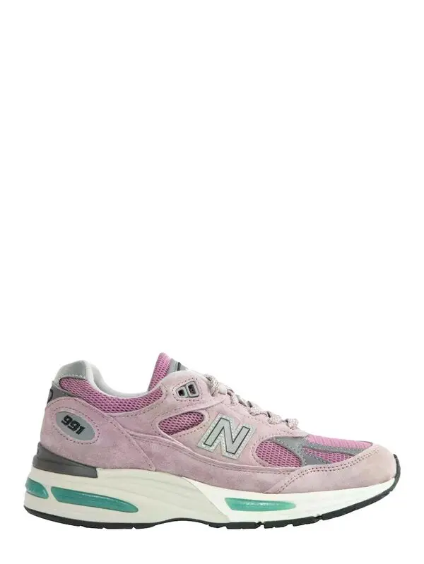 NEW BALANCE 991v2 Logo-patch Sneakers - Pink