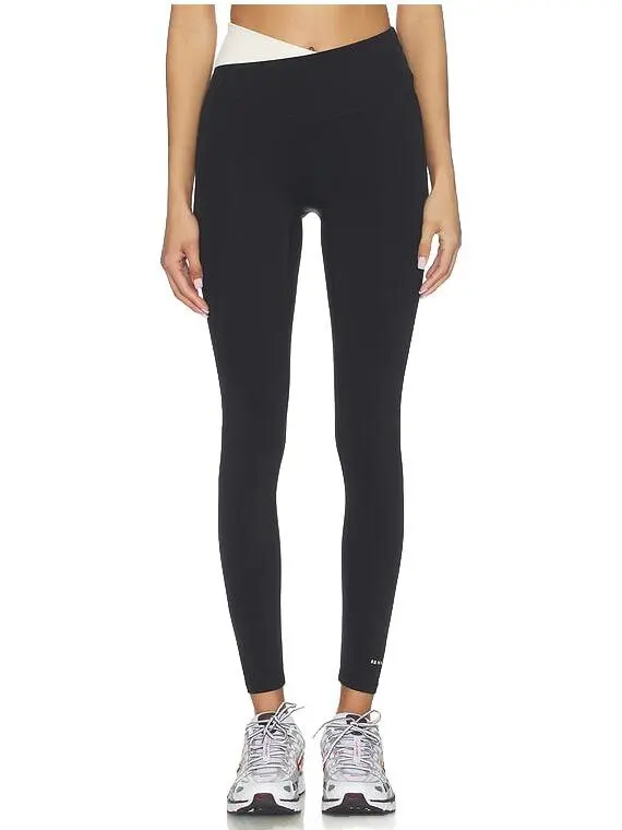 P.E Nation Wander Full Length Legging In Black,white - Black & Whisper White
