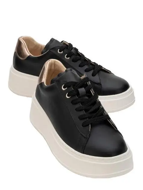 FOREVER & ALWAYS SHOES Paloma Leather Sneaker - Black