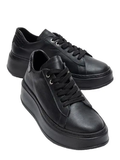 FOREVER & ALWAYS SHOES Paloma Leather Sneaker - Oxford