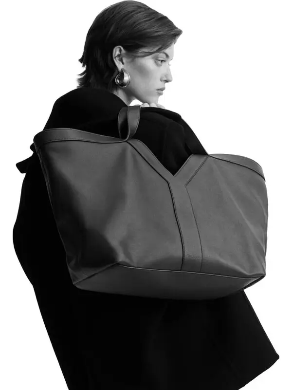 Saint Laurent Y Tote - Black