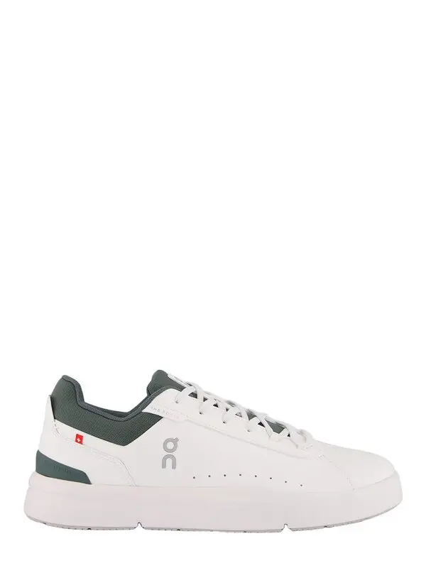 On The Roger Advantage Sneakers - White