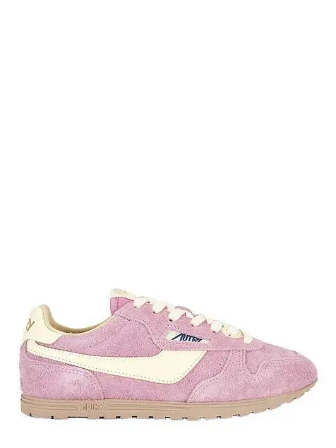 AUTRY Windspin Low Sneaker In Rose Pompadur & Rutabaga In Pink - Rose Pompadour & Rutabaga