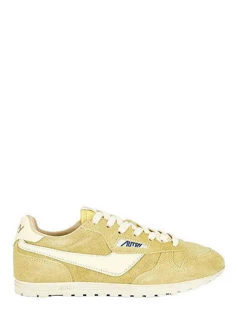AUTRY Windspin Low Sneaker In Yellow - Mimosa & Rutabaga