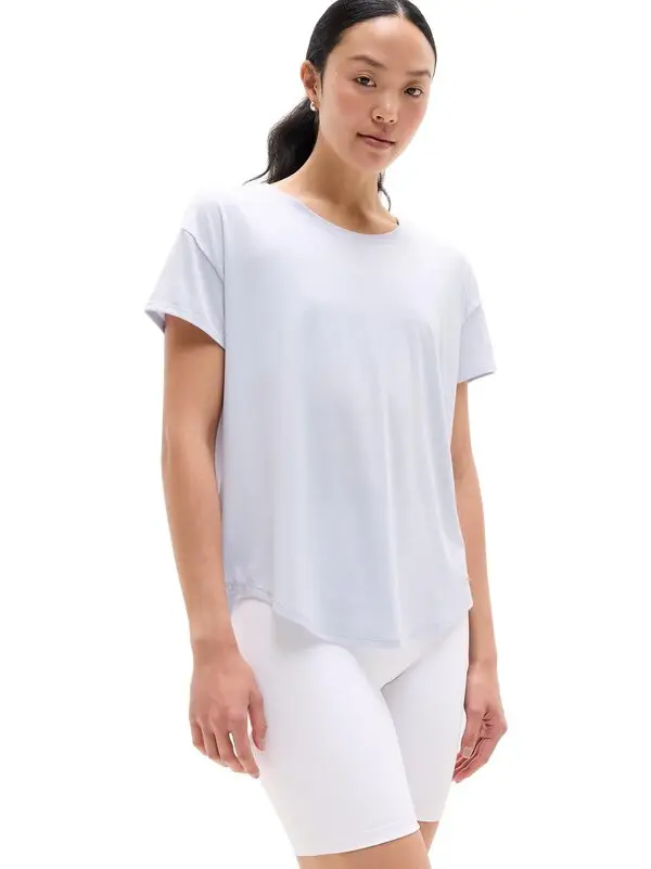 Athleta Relaxed Fit T-shirt - Dove