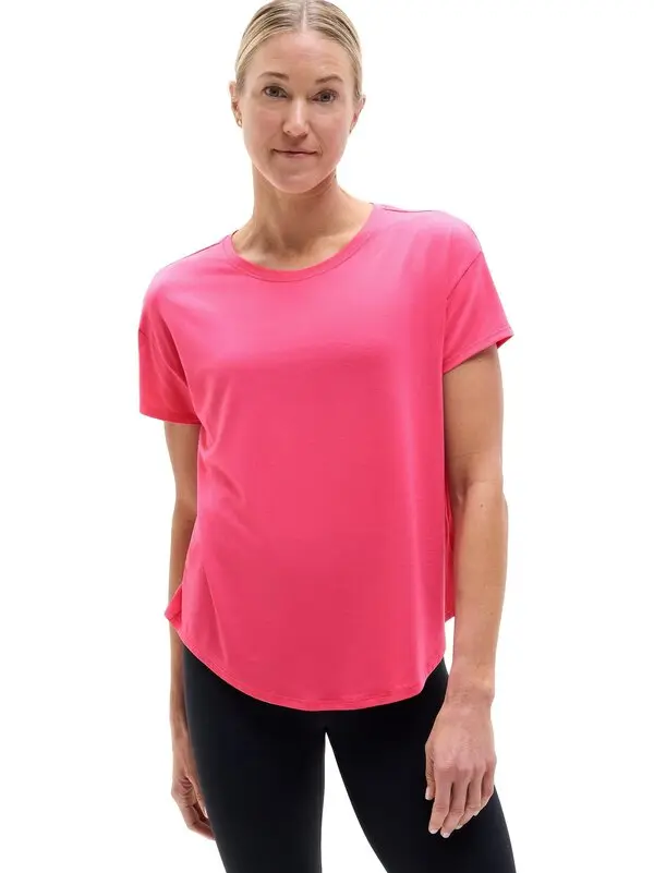 Athleta Relaxed Fit T-shirt - Cerise