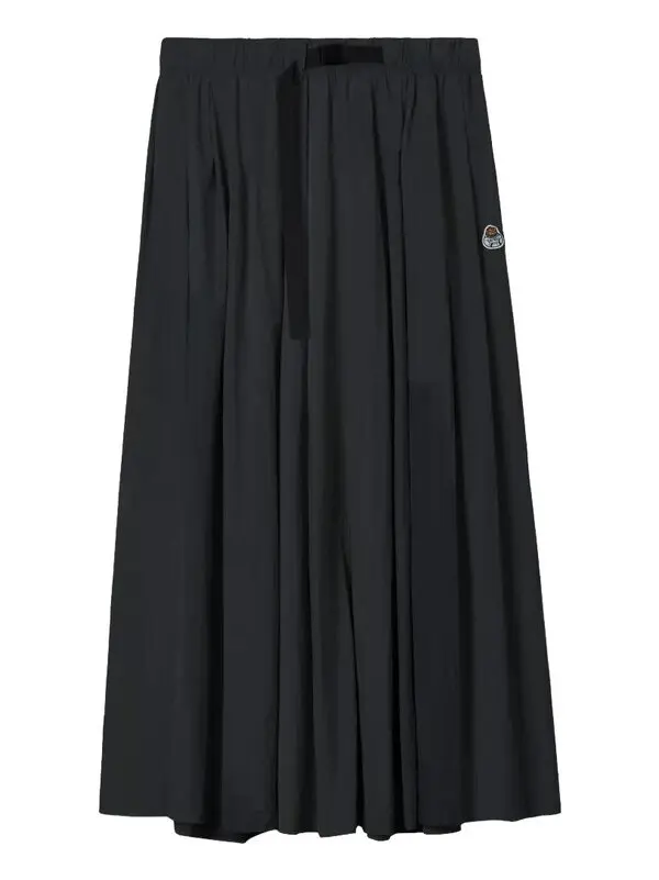 FINGERCROXX Buckle Pleated Skirt - Black
