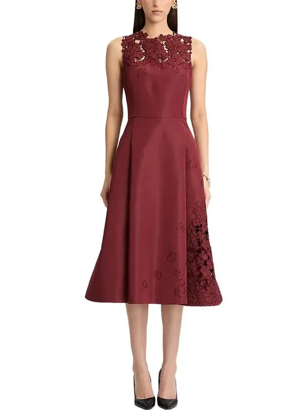 Oscar De La Renta Sleeveless Embroidered Cutout Cocktail Dress - Merlot