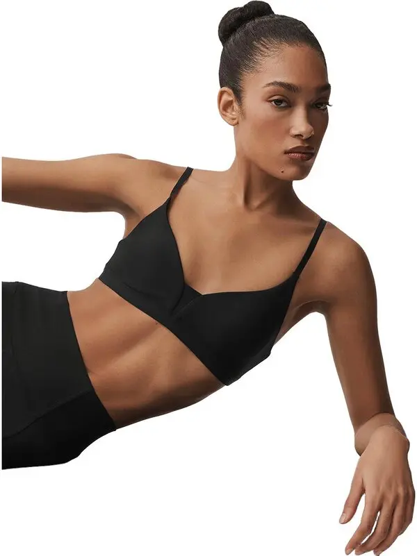 Alo Yoga Airlift Fine Line Bra - Black