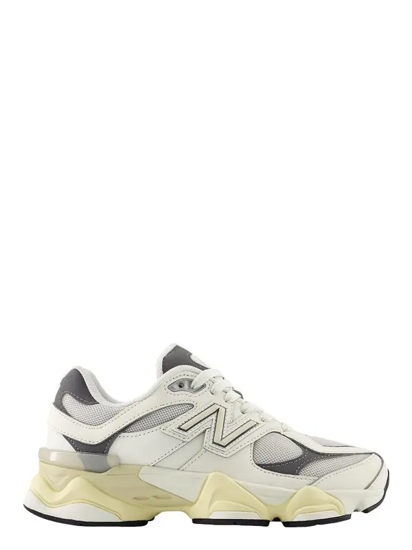 NEW BALANCE 9060in Sneakers - Sea Salt/castlerock