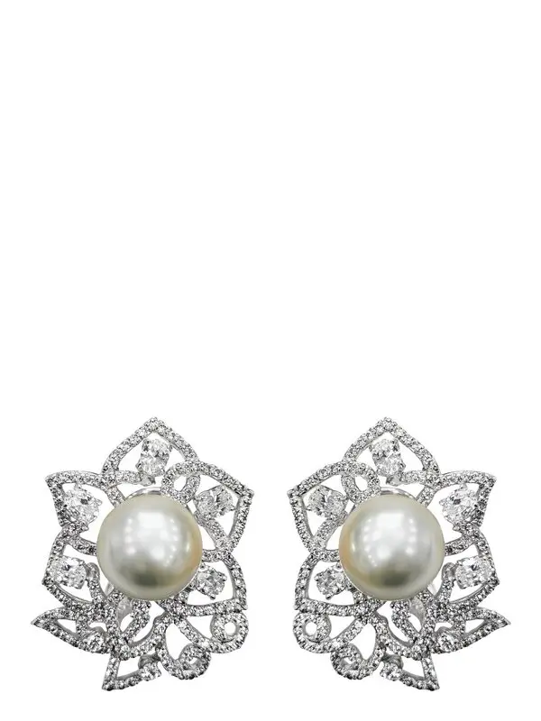 FANTASIA BY DESERIO 10mm Pearl Center In Flower Earrings - Yellow Gold Plated