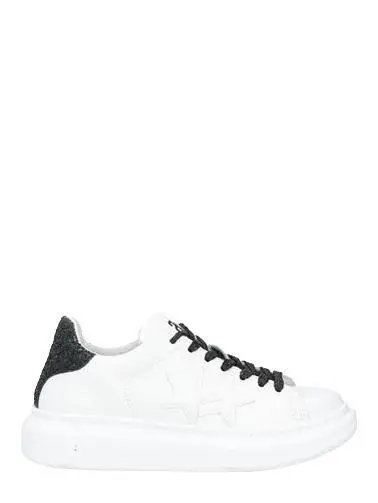 2STAR Low-top Leather Sneakers - White