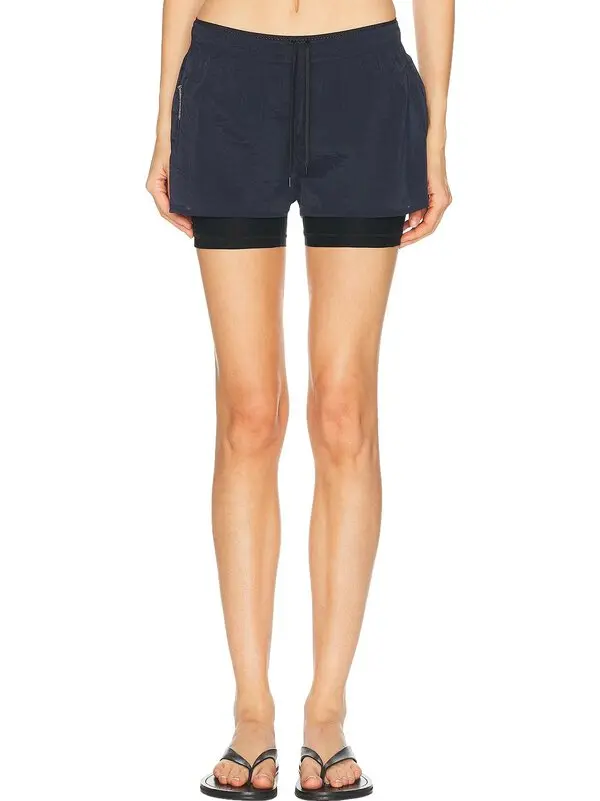 LITERARY SPORT Joni Run Short - Navy