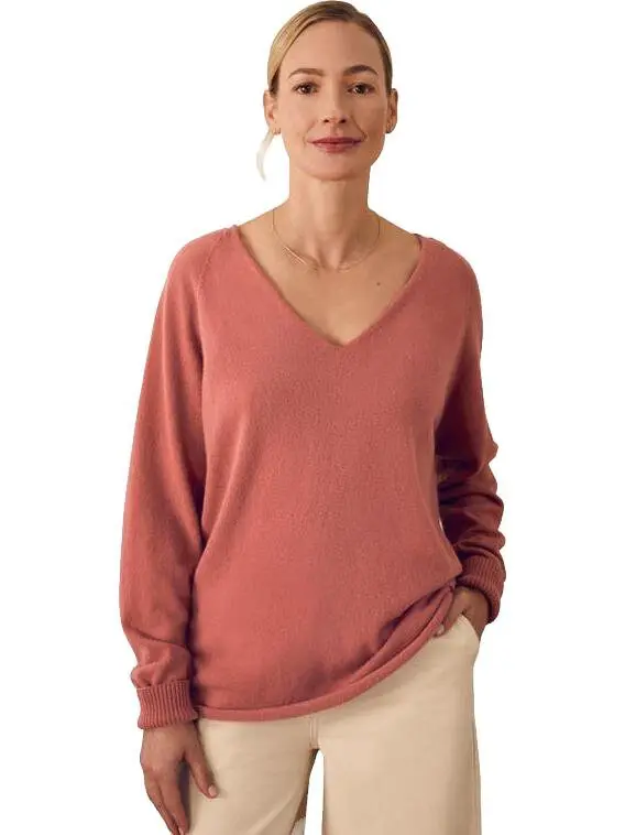 CELTIC & CO. Relaxed V-neck Geelong Wool Sweater - Rose