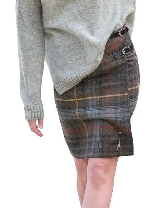 CELTIC & CO. Tartan Wool Kilt - Tanners Brown