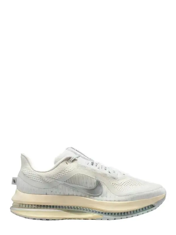 Nike Pegasus Premium Sneakers - White