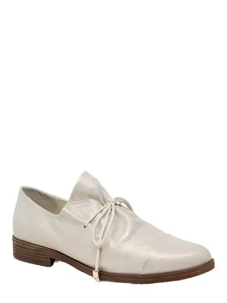 DJANGO AND JULIETTE Lace Up Leather Loafer - Beige And Gold Washed
