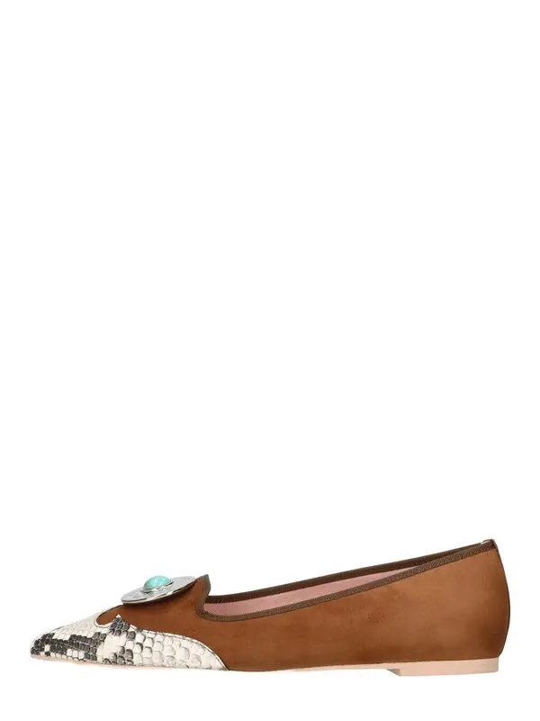Pretty Ballerinas Brooch Detail Pointed Toe Loafer - Brown