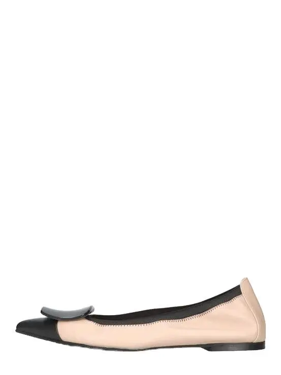 Pretty Ballerinas Pointed Toe Ballet Flats With Brooch - Beige