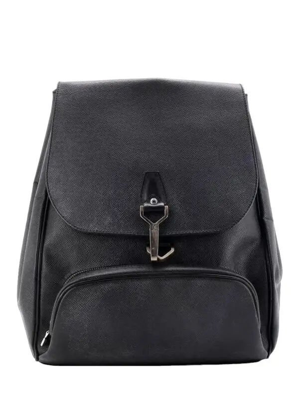 LOUIS VUITTON Cassiar Taiga Leather Backpack - Black
