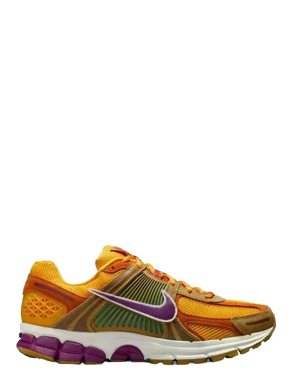 Nike Vomero 5 Sneakers - Yellow