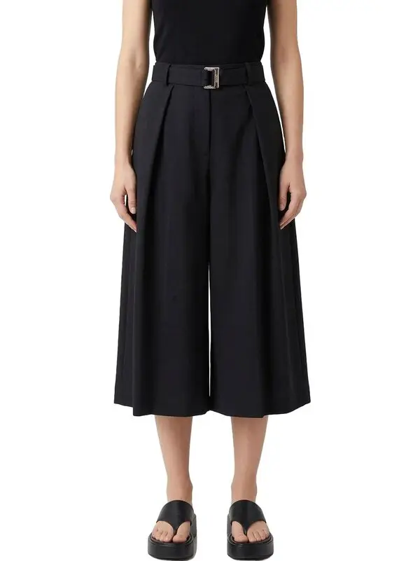 Sacai Pleated Shorts - Black