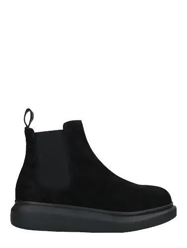 Alexander McQueen Ankle Boots In Leather - Black
