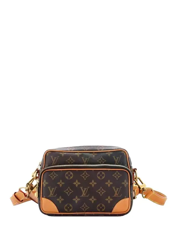 LOUIS VUITTON Nil Messenger Bag Monogram Canvas Crossbody Bag - Brown