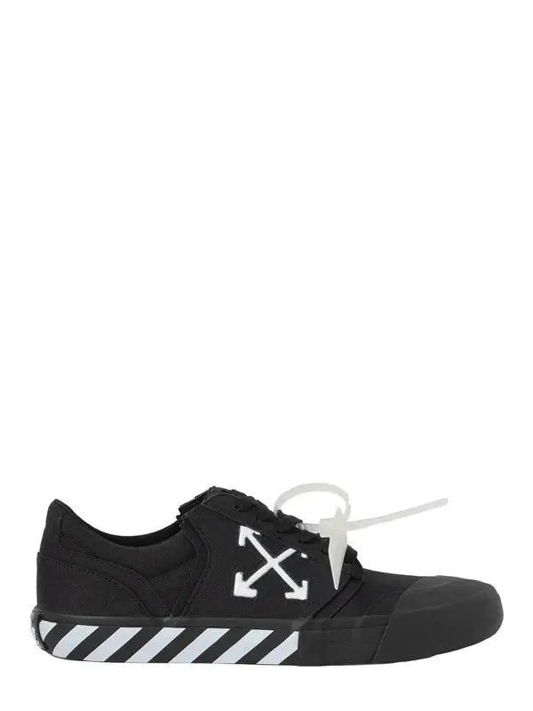 Off-White Vulcanized Low Sneakers - Black