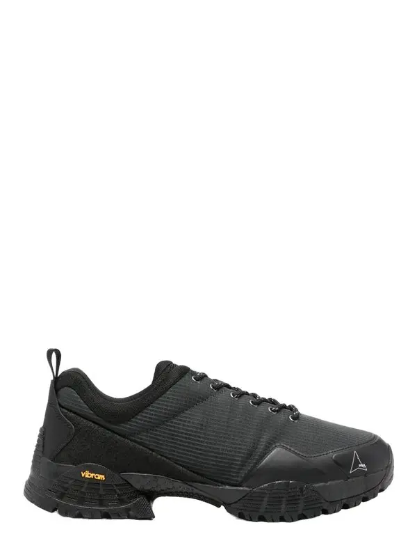ROA Textured Low-top Sneakers - Black