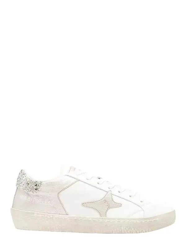 AMA-BRAND Star-embellished Sneakers - White