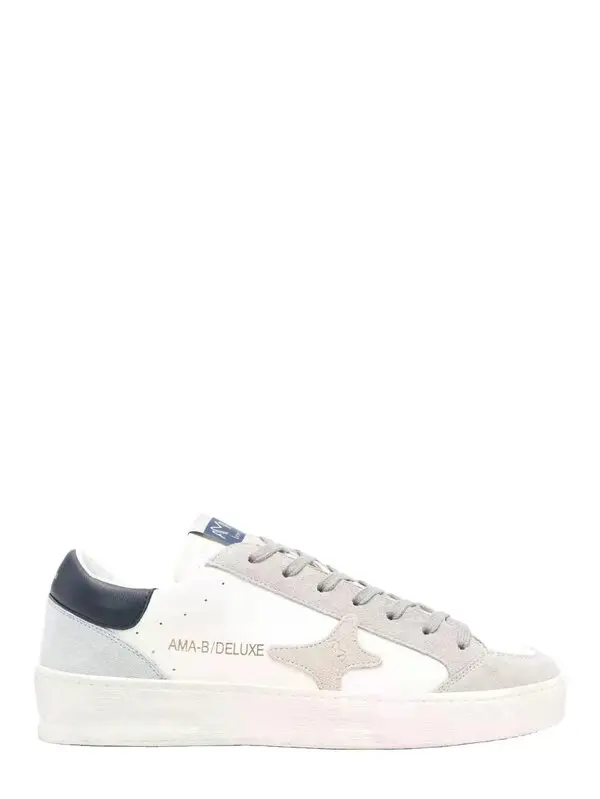 AMA-BRAND B/deluxe Star-appliqué Sneakers - White