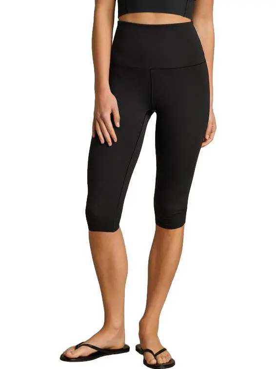 RHONE Revive Capri Leggings - Pure Black