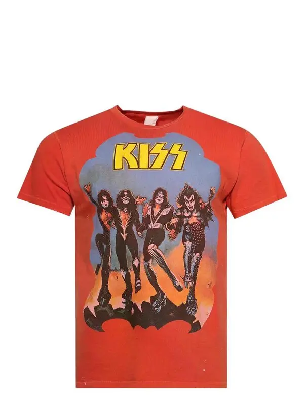 MadeWorn Kiss Graphic T-shirt - Red