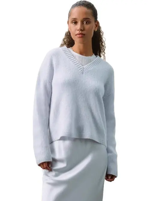 Naked Cashmere Farah Cashmere V-neck Pullover - Cloud
