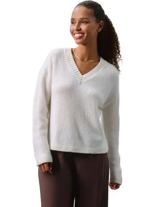 Naked Cashmere Off Gauge Long Sleeve V-neck - Ecru