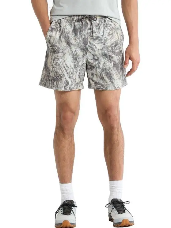 Zella 7-inch Nylon Training Shorts - Grey Granite Abstract