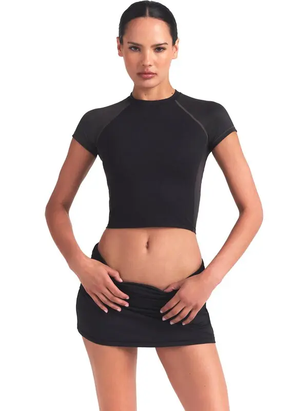 Nike Skims Matte Shine Mix Short-sleeve Crop Top - Black