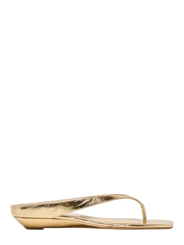 DOLCEVITA Gizel Leather Thong Sandals - Gold Crinkle Patent