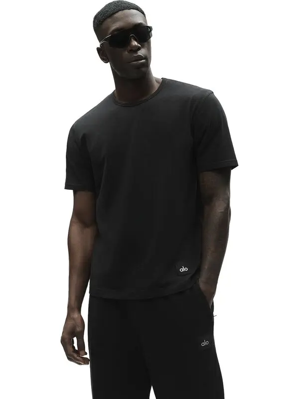 Alo Yoga Essential Short Sleeve Street T-shirt - Black