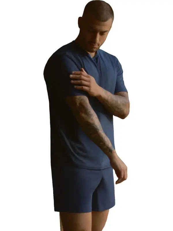 Alo Yoga Essential Short Sleeve Street T-shirt - Navy