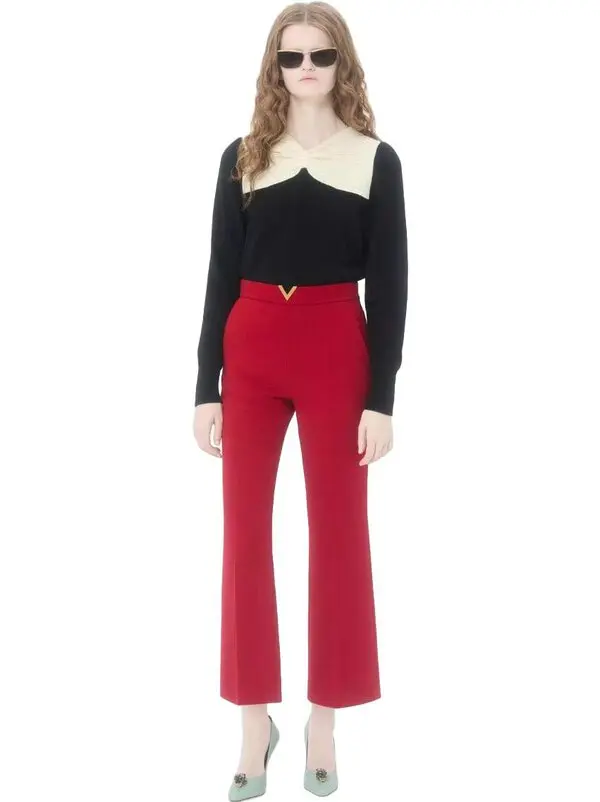 Valentino Garavani Wool Crepe Trousers With V Detail - Red