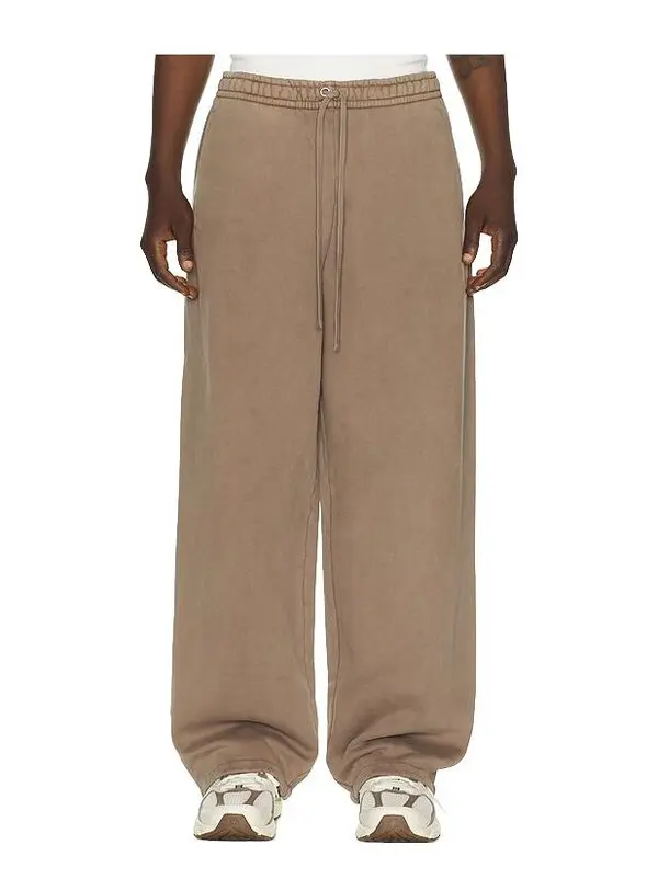 SKIMS Heavyweight Fleece Straight Leg Pant In Taupe - Truffle