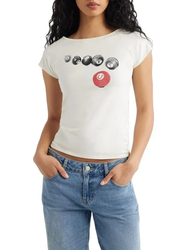 VINYL ICONS Lucky U Graphic Baby Tee - Marshmallow