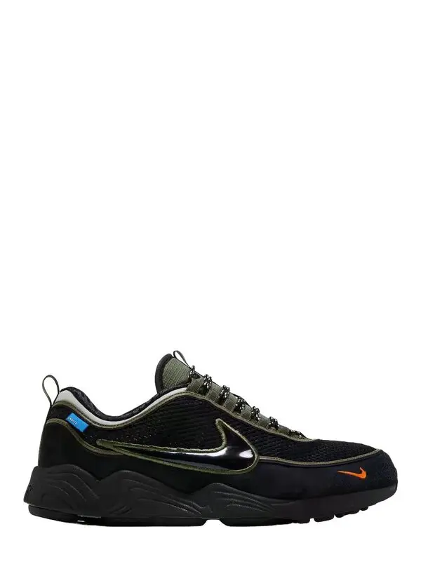 Nike Low Top Sneakers - Black